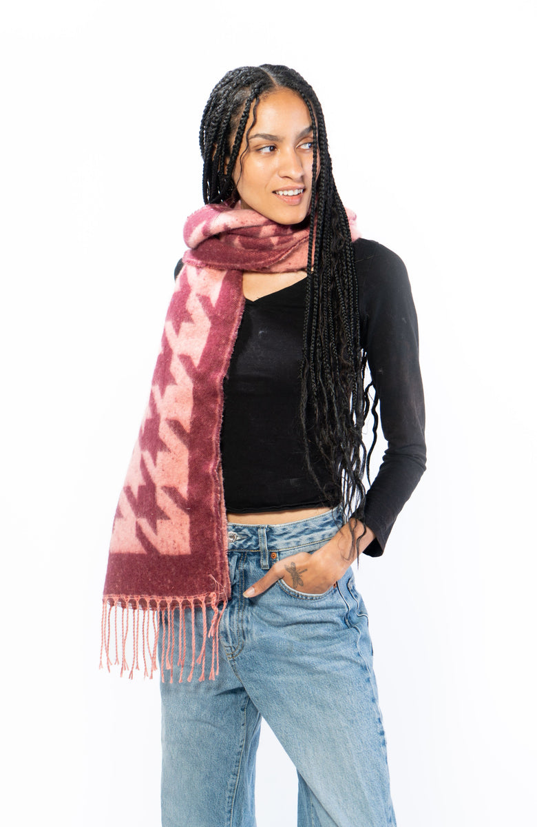 The Kris Scarf – Marcus Adler